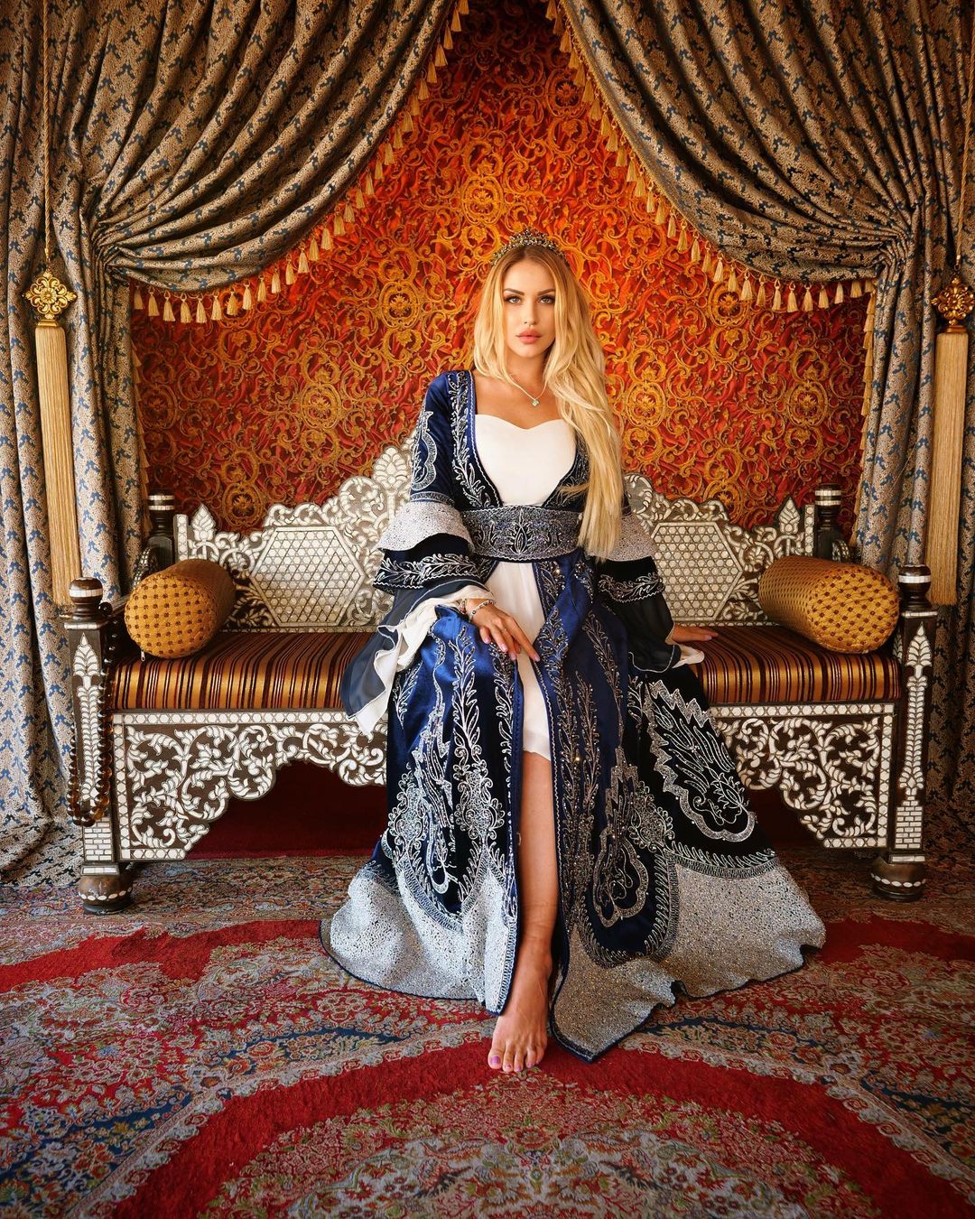 Katerina – Agency Harem