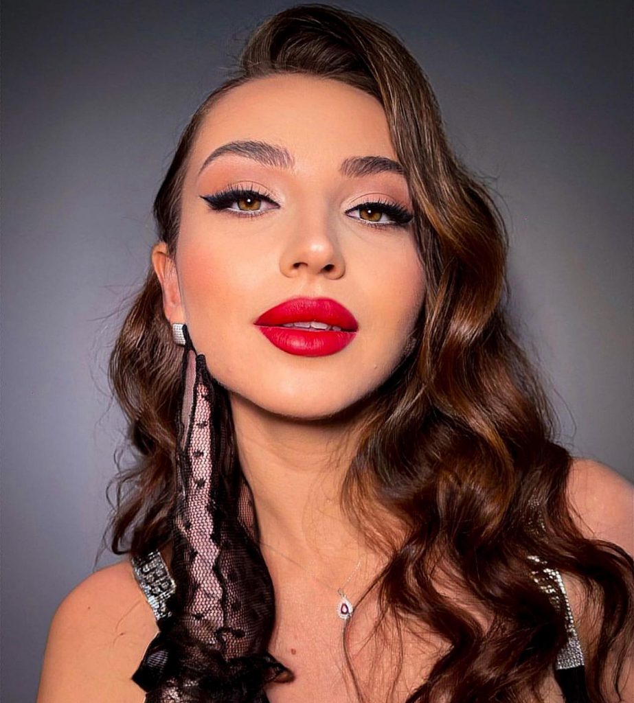 Elena V – Agency Harem